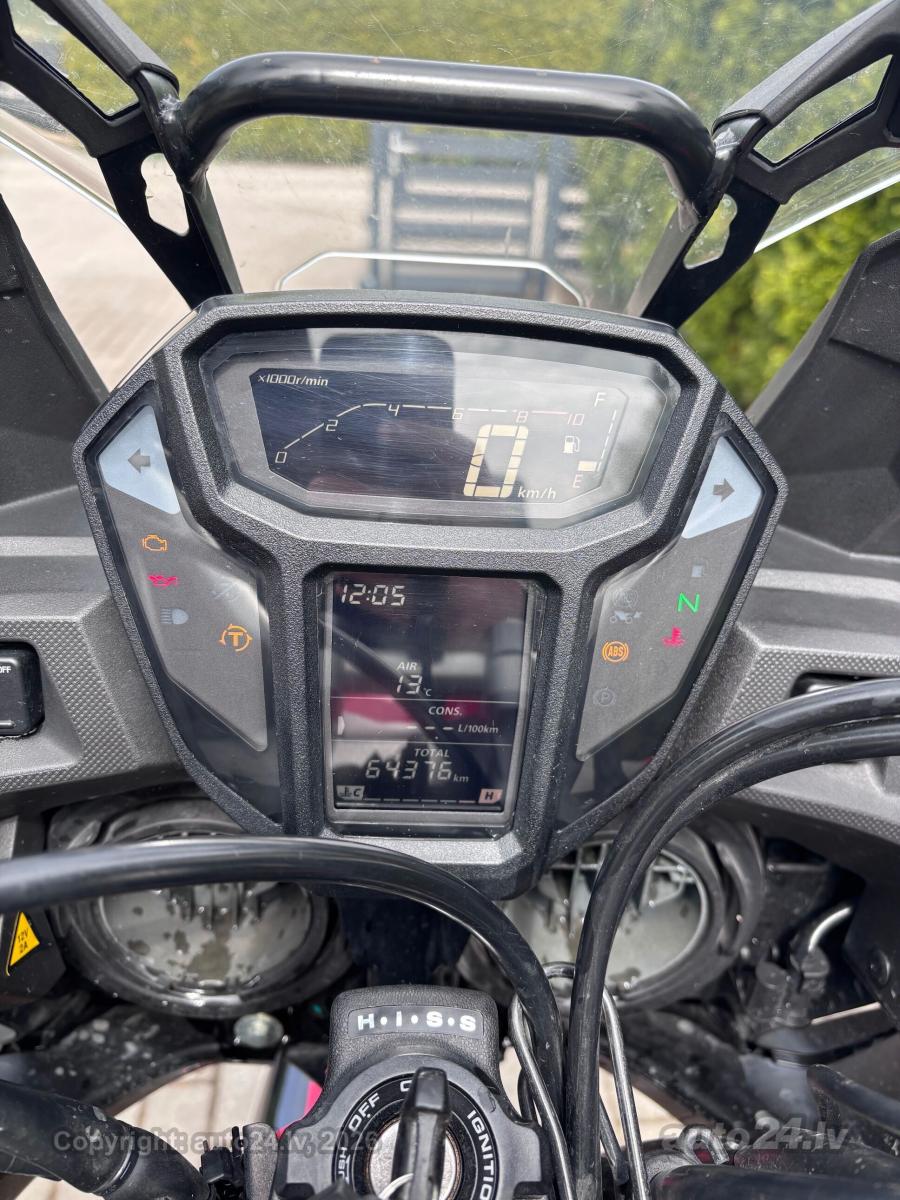 Sarkans Honda CRF 1000 2016 Tallina, ar dzinēja tilpumu 1.00 L un nobraukumu 64 tūkst. km par 7199 €, foto 7 vietnē AUTOMOTO.COM.LV