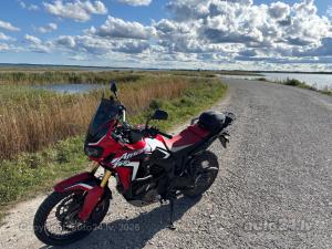 Sarkans Honda CRF 1000 2016 Tallina, ar dzinēja tilpumu 1.00 L un nobraukumu 64 tūkst. km par 7199 €, foto 10 vietnē AUTOMOTO.COM.LV