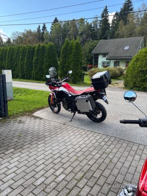 Sarkans Honda CRF 1000 2016 Tallina, ar dzinēja tilpumu 1.00 L un nobraukumu 64 tūkst. km par 7199 €, foto 13 vietnē AUTOMOTO.COM.LV