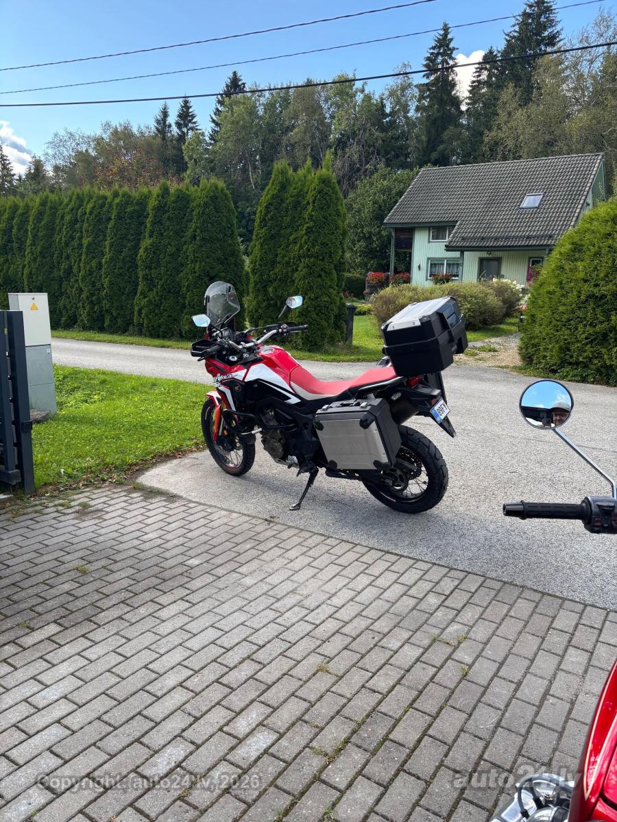 Sarkans Honda CRF 1000 2016 Tallina, ar dzinēja tilpumu 1.00 L un nobraukumu 64 tūkst. km par 7199 €, foto 13 vietnē AUTOMOTO.COM.LV