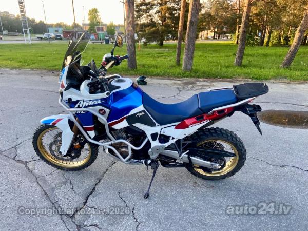 Белый Хонда CRF 1000 2018 в Таллин, объемом двигателя 1.00 л и пробегом 44 тыс. км за 8800 €, фото 9 на AUTOMOTO.COM.LV