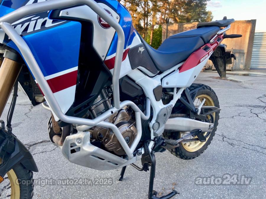 Balts Honda CRF 1000 2018 Tallina, ar dzinēja tilpumu 1.00 L un nobraukumu 44 tūkst. km par 8800 €, foto 20 vietnē AUTOMOTO.COM.LV