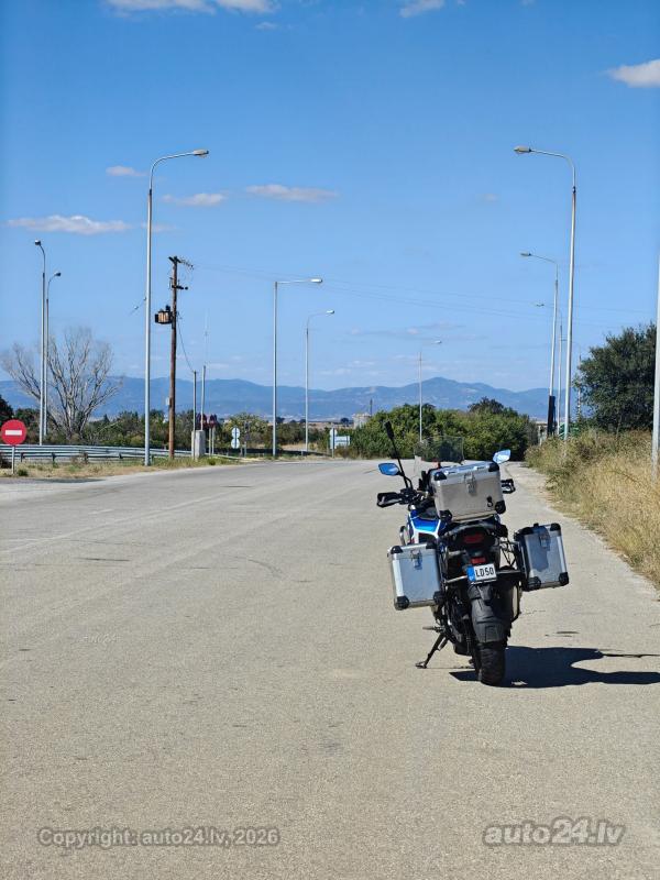 Honda CRF 1100 2020 Tallina, ar dzinēja tilpumu 1.08 L un nobraukumu 49 tūkst. km par 12500 €, foto 8 vietnē AUTOMOTO.COM.LV
