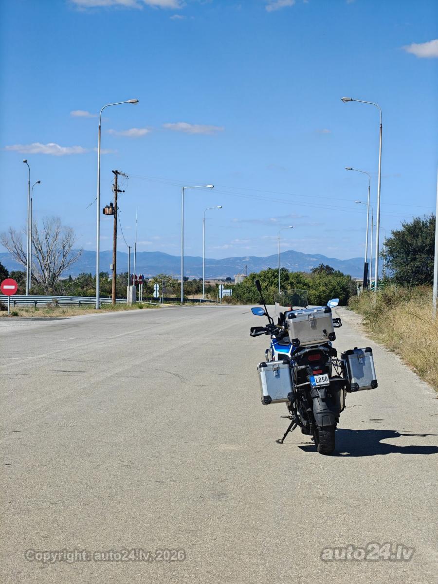 Honda CRF 1100 2020 in Tallinn, with an engine capacity of 1.08 L and mileage of 49 thousand km for 12500 €, photo 9 on AUTOMOTO.COM.LV