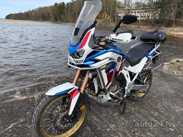 Balts Honda CRF 1100 2020 Tartu, ar dzinēja tilpumu 1.08 L un nobraukumu 49 tūkst. km par 12999 €, foto 8 vietnē AUTOMOTO.COM.LV