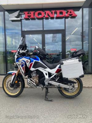 White Honda CRF 1100 2020 in Tallinn, with an engine capacity of 1.08 L and mileage of 49 thousand km for 11490 €, photo 16 on AUTOMOTO.COM.LV