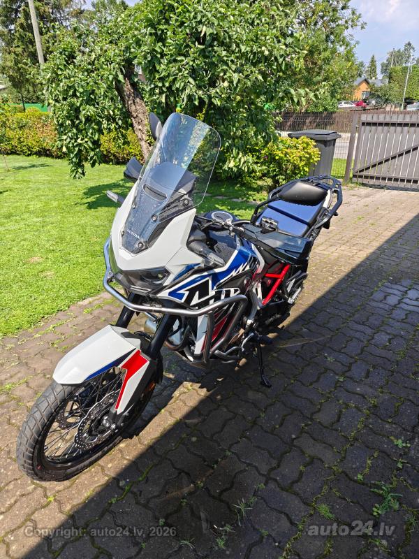 Белый Хонда CRF 1100 2023 в Таллин, объемом двигателя 1.08 л и пробегом 4 тыс. км за 12500 €, фото 9 на AUTOMOTO.COM.LV
