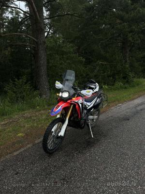 Black Honda CRF 250 2019 in Tallinn, with an engine capacity of 0.25 L and mileage of 18 thousand km for 3900 €, photo  on AUTOMOTO.COM.LV