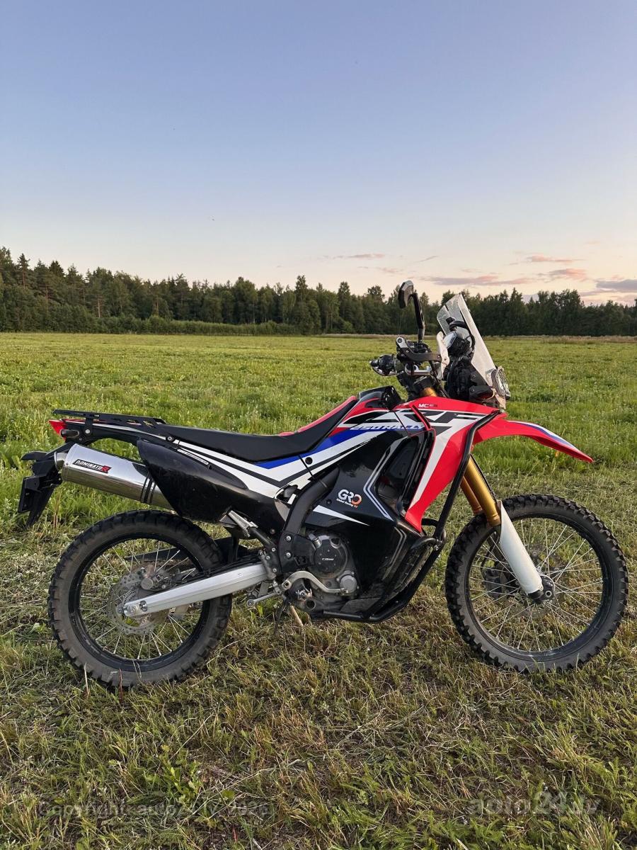 Black Honda CRF 250 2019 in Tallinn, with an engine capacity of 0.25 L and mileage of 18 thousand km for 3900 €, photo 7 on AUTOMOTO.COM.LV