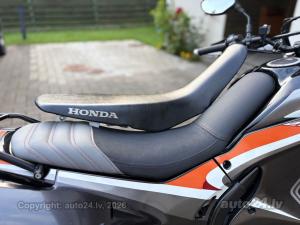 Pelēks Honda CRF 250 2020 Tallina, ar dzinēja tilpumu 0.25 L un nobraukumu 7 tūkst. km par 4700 €, foto 9 vietnē AUTOMOTO.COM.LV