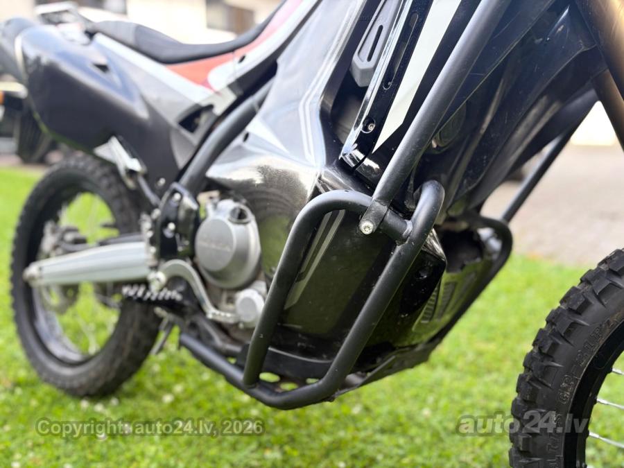 Pelēks Honda CRF 250 2020 Tallina, ar dzinēja tilpumu 0.25 L un nobraukumu 7 tūkst. km par 4700 €, foto 14 vietnē AUTOMOTO.COM.LV