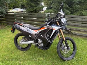 Pelēks Honda CRF 250 2020 Tallina, ar dzinēja tilpumu 0.25 L un nobraukumu 7 tūkst. km par 4700 €, foto 15 vietnē AUTOMOTO.COM.LV