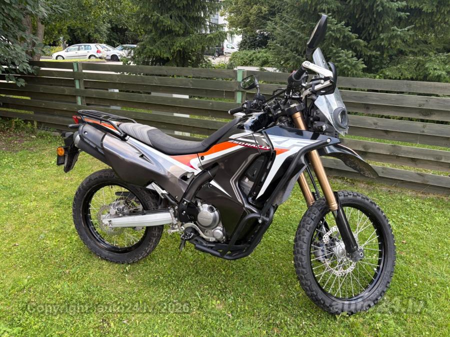 Pelēks Honda CRF 250 2020 Tallina, ar dzinēja tilpumu 0.25 L un nobraukumu 7 tūkst. km par 4700 €, foto 15 vietnē AUTOMOTO.COM.LV