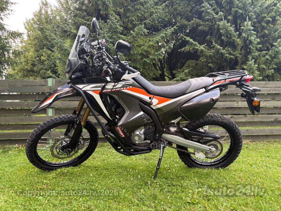 Pelēks Honda CRF 250 2020 Tallina, ar dzinēja tilpumu 0.25 L un nobraukumu 7 tūkst. km par 4700 €, foto 16 vietnē AUTOMOTO.COM.LV