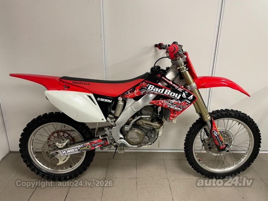 Хонда CRF 250 2007 в Таллин, объемом двигателя 0.00 л и пробегом 0 тыс. км за 1800 €, фото 1 на AUTOMOTO.COM.LV