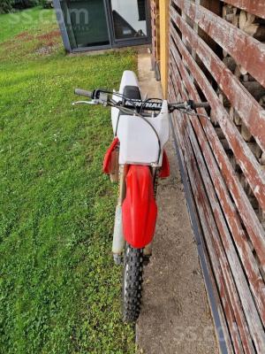 Honda CRF 250 2007 in Madona, with an engine capacity of 0.25 L and mileage of 0 thousand km for 1650 €, photo 4 on AUTOMOTO.COM.LV