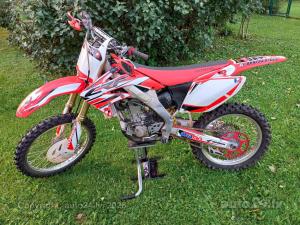 Honda CRF 250 2008 in Tallinn, with an engine capacity of 0.25 L and mileage of 0 thousand km for 2099 €, photo 4 on AUTOMOTO.COM.LV