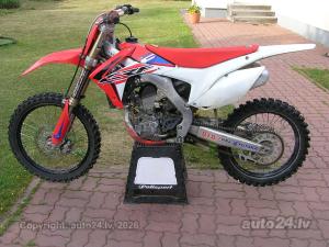 Honda CRF 250 2016 in Kuressaare, with an engine capacity of 0.00 L and mileage of 70 thousand km for 2400 €, photo 3 on AUTOMOTO.COM.LV