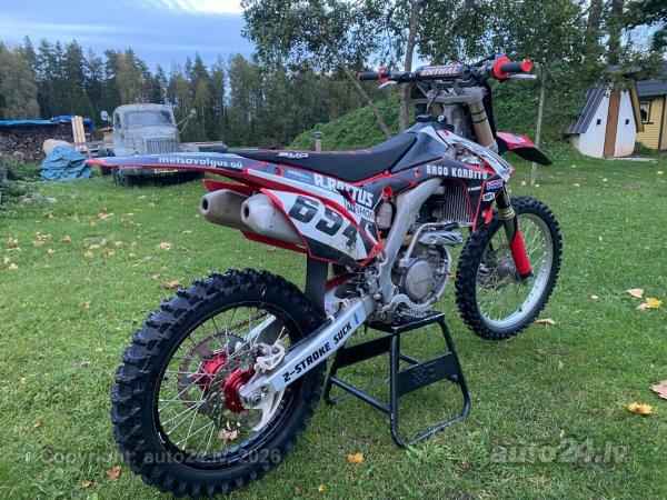 Honda CRF 250 2017 in Polva, with an engine capacity of 0.25 L and mileage of 172 thousand km for 2700 €, photo 4 on AUTOMOTO.COM.LV