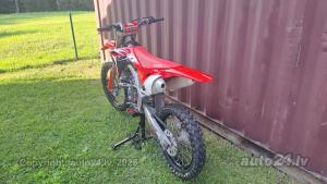 Honda CRF 250 2020 Tallina, ar dzinēja tilpumu 0.00 L un nobraukumu 0 tūkst. km par 4200 €, foto 3 vietnē AUTOMOTO.COM.LV