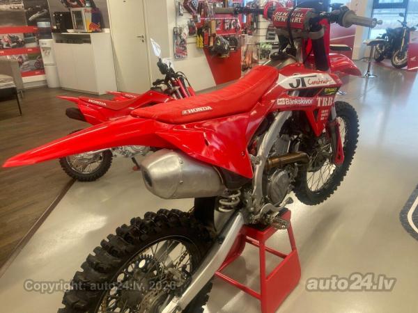 Honda CRF 250 2024 Tallina, ar dzinēja tilpumu 0.25 L un nobraukumu 70 tūkst. km par 5250 €, foto 4 vietnē AUTOMOTO.COM.LV