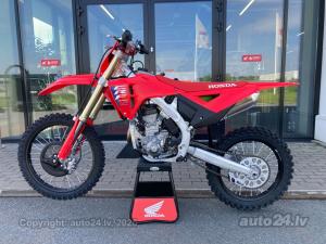 Хонда CRF 250 2026 в Таллин, объемом двигателя 0.25 л и пробегом 1 тыс. км за 8575 €, фото  на AUTOMOTO.COM.LV