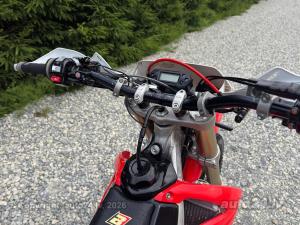 Red Honda CRF 250 2013 in Parnu, with an engine capacity of 0.25 L and mileage of 0 thousand km for 3490 €, photo 6 on AUTOMOTO.COM.LV