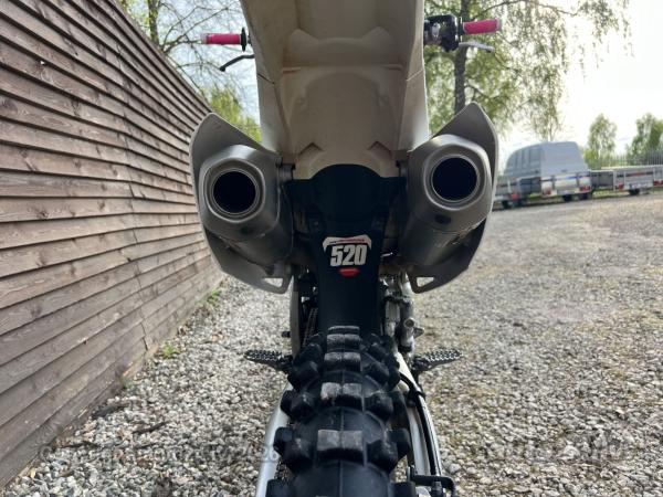 Красный Хонда CRF 250 2017 в Каркси-Нуйа, объемом двигателя 0.00 л и пробегом 180 тыс. км за 2900 €, фото 3 на AUTOMOTO.COM.LV