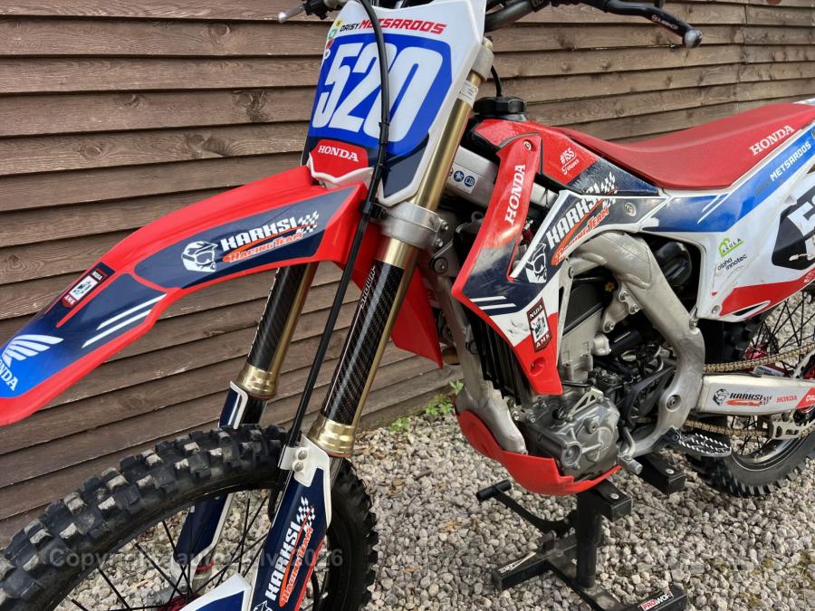 Red Honda CRF 250 2017 in Karksi-Nuia, with an engine capacity of 0.00 L and mileage of 180 thousand km for 2900 €, photo 7 on AUTOMOTO.COM.LV