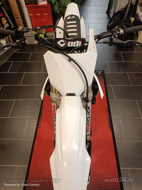 Белый Хонда CRF 250 2023 в Тюри, объемом двигателя 0.25 л и пробегом 0 тыс. км за 4800 €, фото 4 на AUTOMOTO.COM.LV
