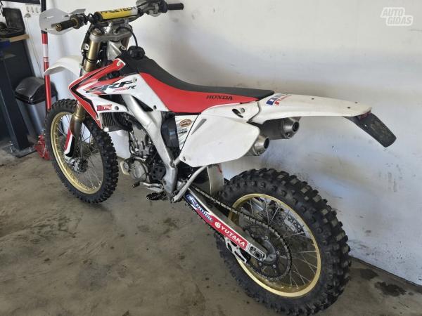 Honda CRF 250R 2007 in Siauliai, with an engine capacity of 0.25 L and mileage of 0 thousand km for 2100 €, photo 3 on AUTOMOTO.COM.LV