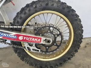 Хонда CRF 250R 2007 в Шяуляй, объемом двигателя 0.25 л и пробегом 0 тыс. км за 2100 €, фото 6 на AUTOMOTO.COM.LV