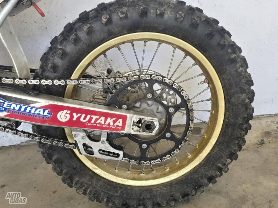 Хонда CRF 250R 2007 в Шяуляй, объемом двигателя 0.25 л и пробегом 0 тыс. км за 2100 €, фото 6 на AUTOMOTO.COM.LV