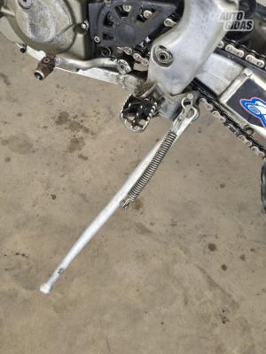Хонда CRF 250R 2007 в Шяуляй, объемом двигателя 0.25 л и пробегом 0 тыс. км за 2100 €, фото 7 на AUTOMOTO.COM.LV