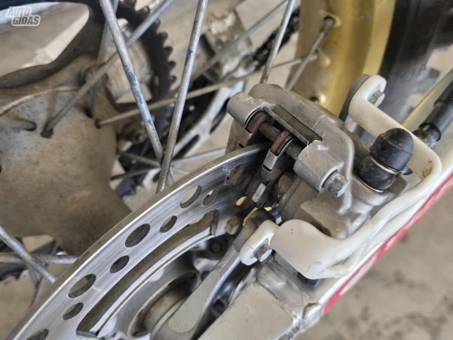 Хонда CRF 250R 2007 в Шяуляй, объемом двигателя 0.25 л и пробегом 0 тыс. км за 2100 €, фото 13 на AUTOMOTO.COM.LV