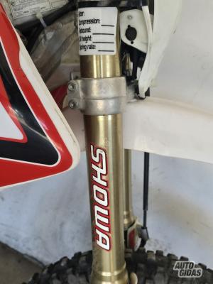 Хонда CRF 250R 2007 в Шяуляй, объемом двигателя 0.25 л и пробегом 0 тыс. км за 2100 €, фото 16 на AUTOMOTO.COM.LV