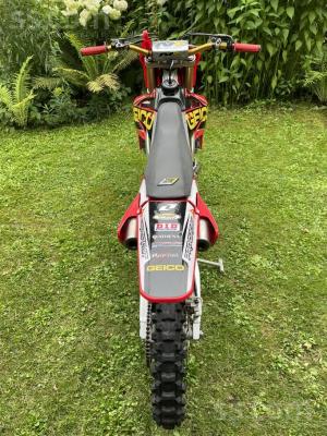 Honda CRF 250R 2010 in Riga, with an engine capacity of 0.25 L and mileage of 0 thousand km for 3500 €, photo 3 on AUTOMOTO.COM.LV