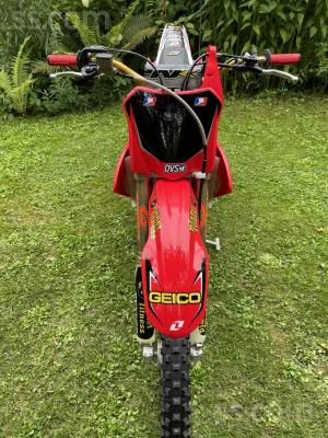 Honda CRF 250R 2010 in Riga, with an engine capacity of 0.25 L and mileage of 0 thousand km for 3500 €, photo 10 on AUTOMOTO.COM.LV