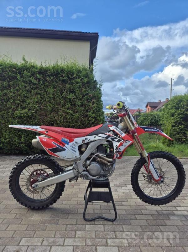 Honda CRF 250R 2014 in Riga, with an engine capacity of 0.25 L and mileage of 0 thousand km for 2600 €, photo 1 on AUTOMOTO.COM.LV
