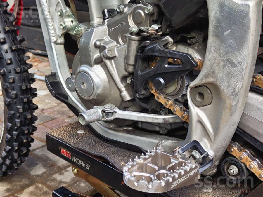Honda CRF 250R 2022 in Riga, with an engine capacity of 0.25 L and mileage of 0 thousand km for 3950 €, photo 8 on AUTOMOTO.COM.LV