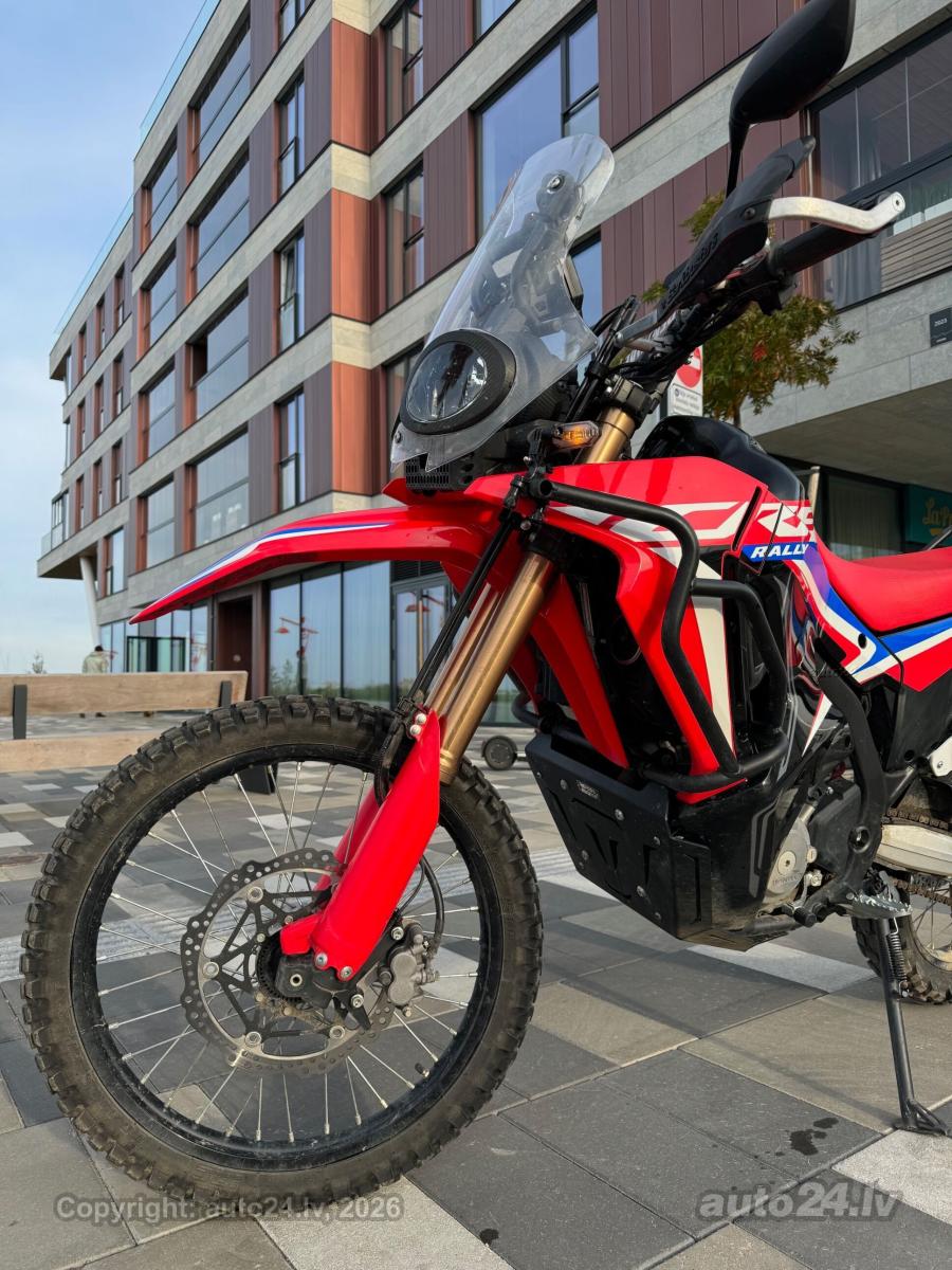 Черный Хонда CRF 300 2024 в Таллин, объемом двигателя 0.29 л и пробегом 7 тыс. км за 6900 €, фото 1 на AUTOMOTO.COM.LV