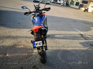 Melns Honda CRF 300 2025 Tartu, ar dzinēja tilpumu 0.29 L un nobraukumu 1 tūkst. km par 6200 €, foto 2 vietnē AUTOMOTO.COM.LV