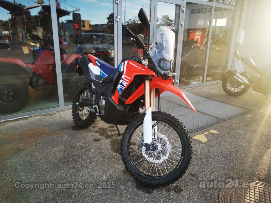 Melns Honda CRF 300 2025 Tartu, ar dzinēja tilpumu 0.29 L un nobraukumu 1 tūkst. km par 6200 €, foto 5 vietnē AUTOMOTO.COM.LV