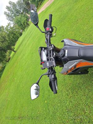 Grey Honda CRF 300 2023 in Valga, with an engine capacity of 0.30 L and mileage of 5 thousand km for 3800 €, photo 9 on AUTOMOTO.COM.LV