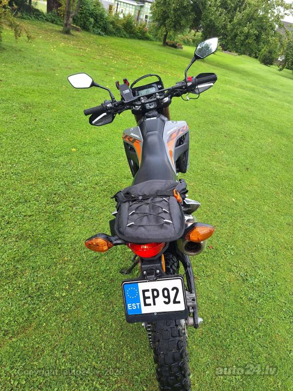 Grey Honda CRF 300 2023 in Valga, with an engine capacity of 0.30 L and mileage of 5 thousand km for 3800 €, photo 9 on AUTOMOTO.COM.LV