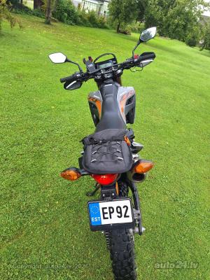 Grey Honda CRF 300 2023 in Valga, with an engine capacity of 0.30 L and mileage of 5 thousand km for 3800 €, photo 10 on AUTOMOTO.COM.LV