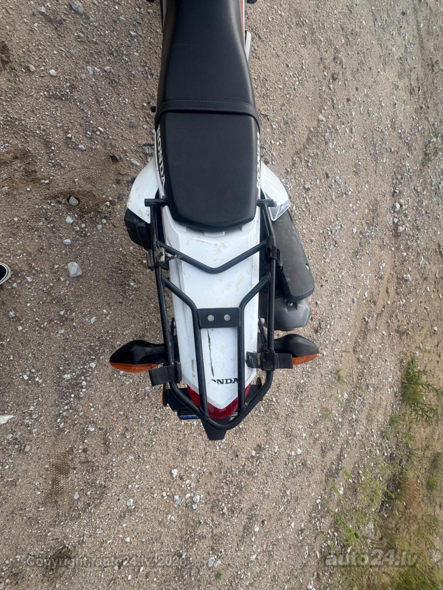 Grey Honda CRF 300 2024 in Tallinn, with an engine capacity of 0.29 L and mileage of 10 thousand km for 4200 €, photo 7 on AUTOMOTO.COM.LV