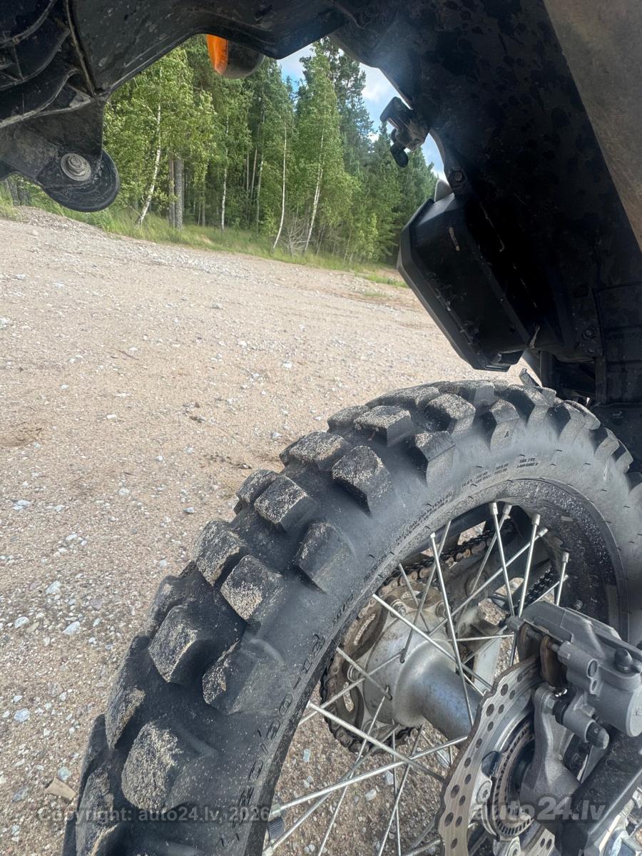 Grey Honda CRF 300 2024 in Tallinn, with an engine capacity of 0.29 L and mileage of 10 thousand km for 4200 €, photo 10 on AUTOMOTO.COM.LV