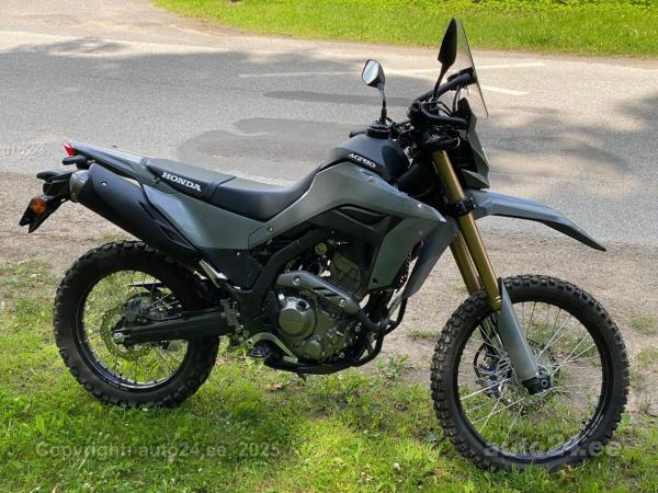 Pelēks Honda CRF 300 2025 Tartu, ar dzinēja tilpumu 0.29 L un nobraukumu 523 tūkst. km par 6000 €, foto 4 vietnē AUTOMOTO.COM.LV