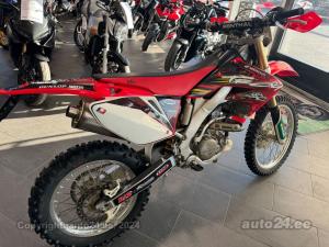 Honda CRF 300 2009 Tallina, ar dzinēja tilpumu 0.30 L un nobraukumu 14 tūkst. km par 2790 €, foto 3 vietnē AUTOMOTO.COM.LV